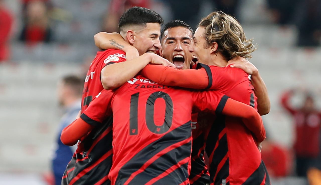 Athletico fecha turno com 2ª melhor campanha no Brasileirão Athletico fecha turno com 2ª melhor campanha no Brasileirão